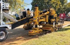 GOMACO curb and gutter machines designed for tight turns