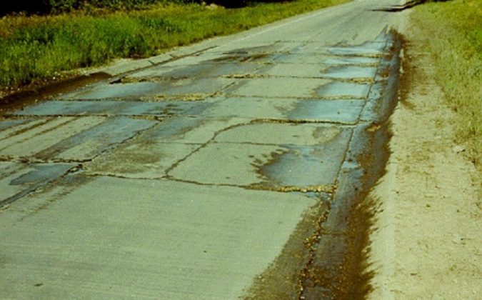 Different types of distress in a concrete structure - Constro Facilitator