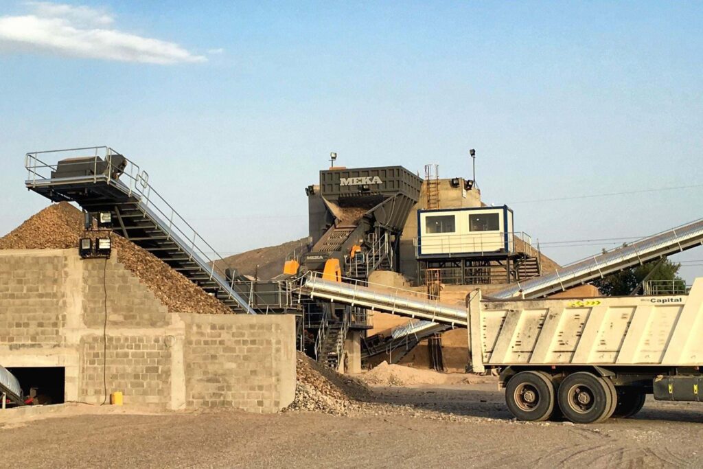 Screening Plant types, working & applications - Constro Facilitator