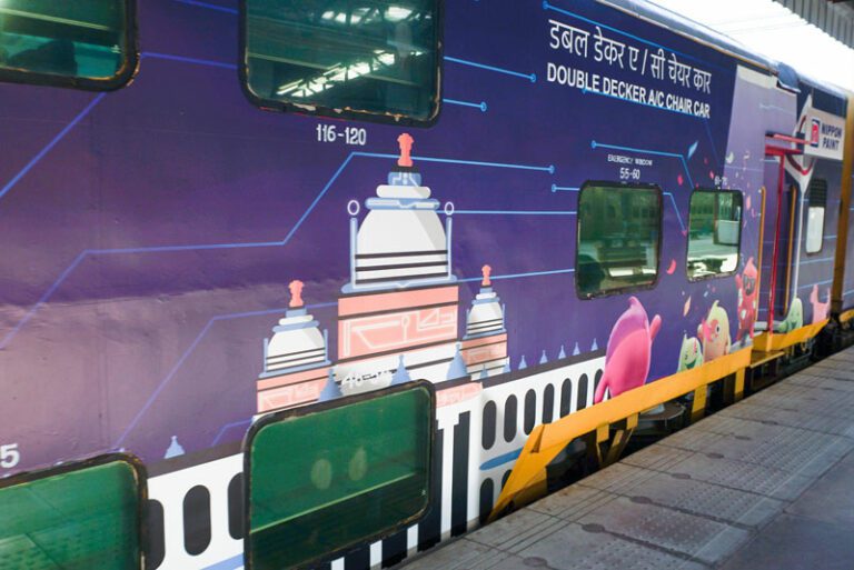 Nippon Paint beautifies SBC Double Decker Express with landmarks of ...