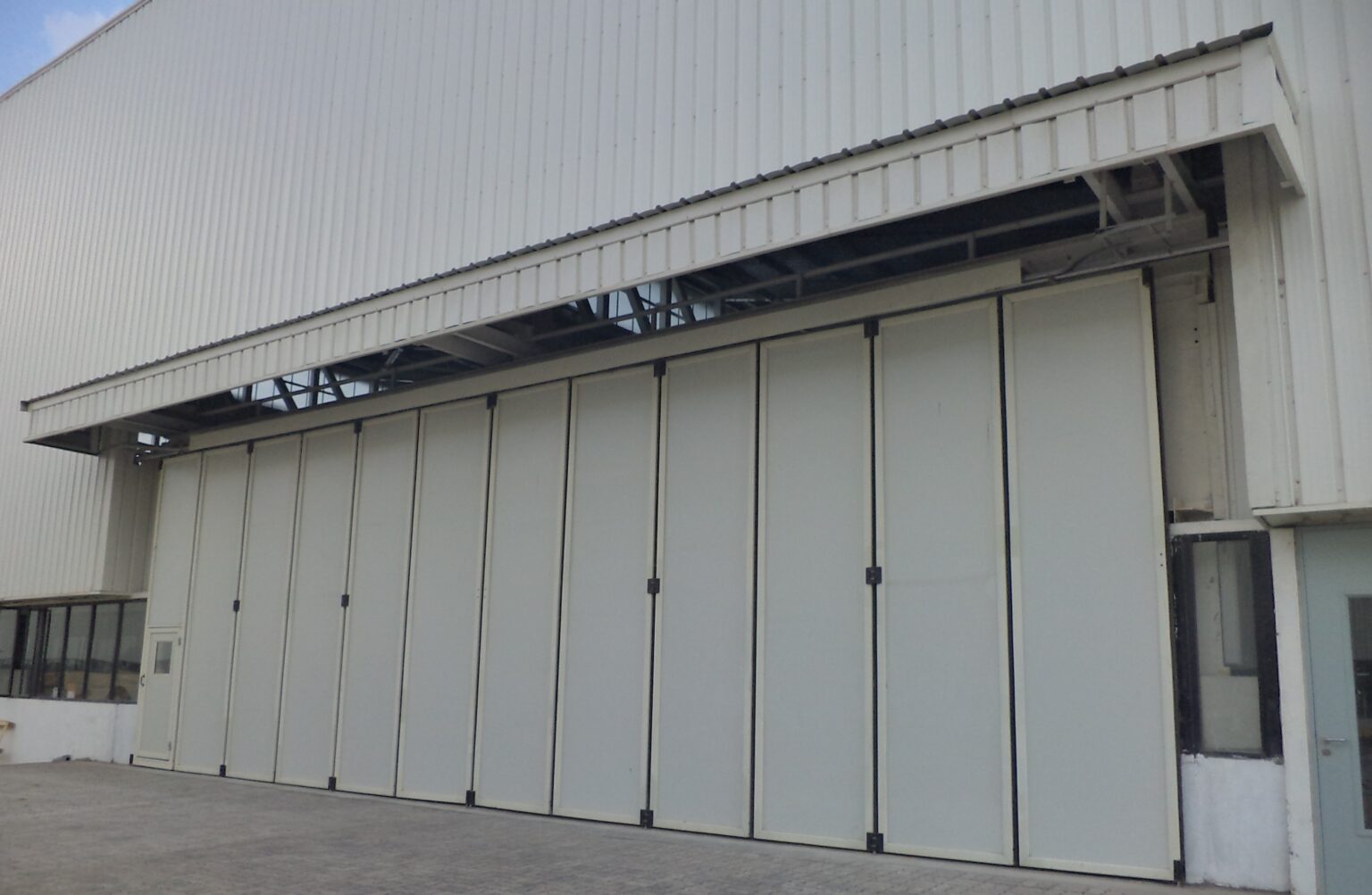 Different types of Industrial Doors