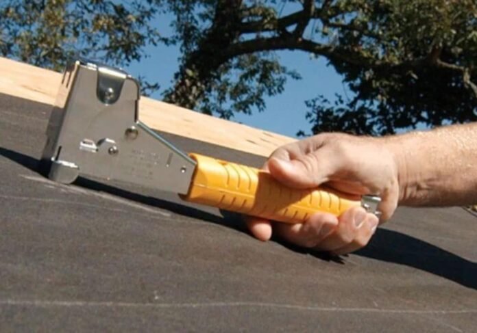 What are the different types of roofing tools?