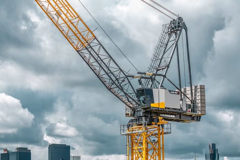 Luffing Jib Cranes for Urban Construction