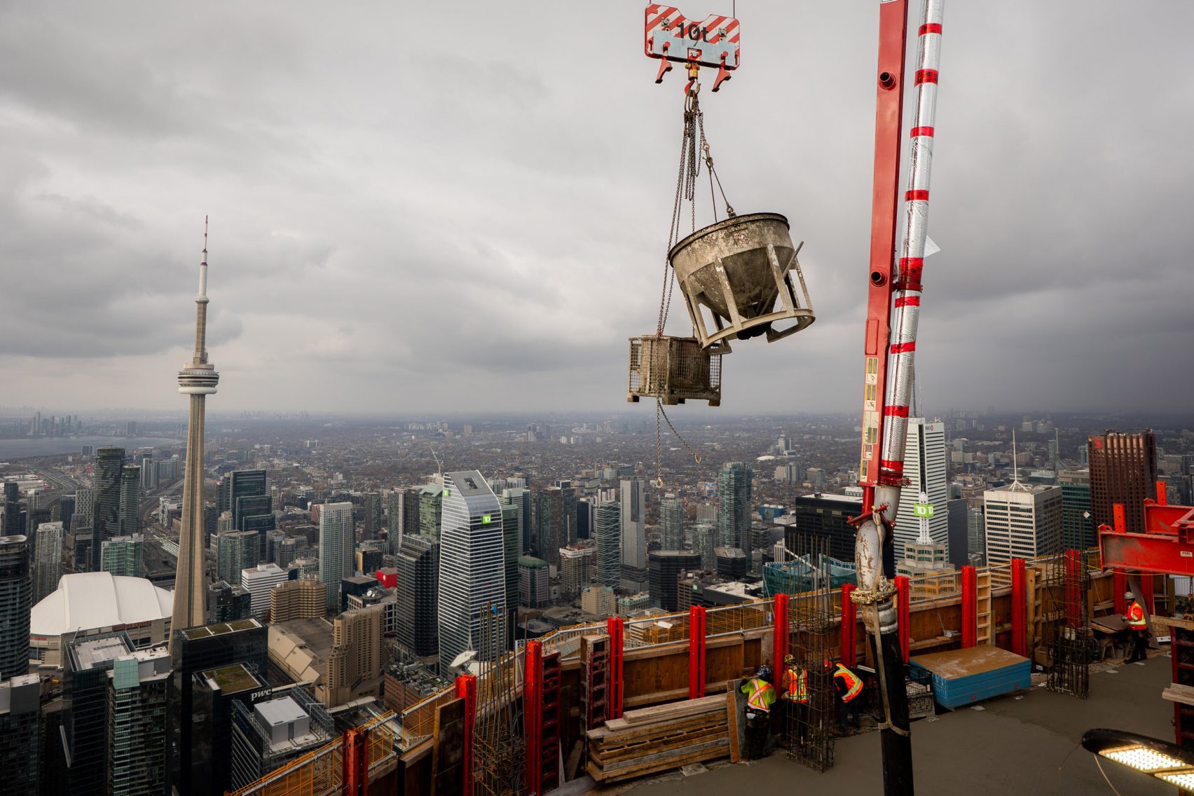 Skytower to Surpass 100-Storey Mark in Canada