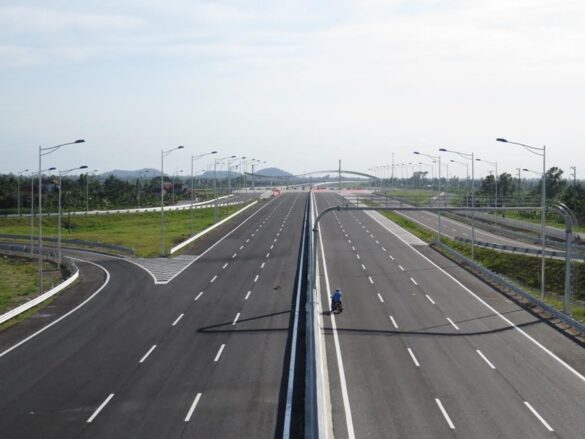 EPC vs HAM vs BOT: Infrastructure Development Models Explained