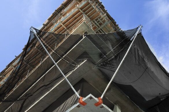 Hybrid Construction: Combining Prefabrication and Cast-in-Situ Methods